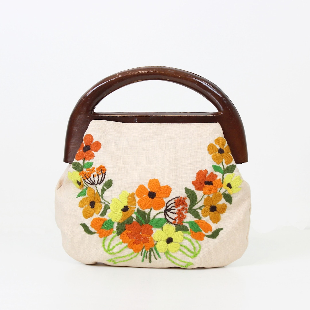 Vintage 70s Bermuda Bag / 1970s Summer Bag / Crewel Bag Purse / Wood ...