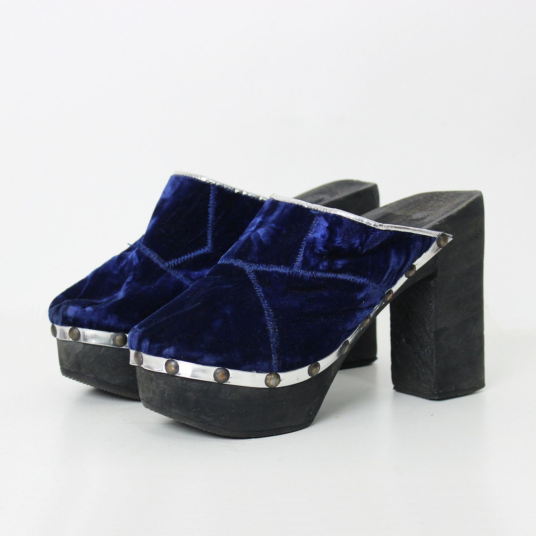 Vintage 70s Platforms / 1970s Velvet Platforms / Platform Clogs / Blue ...