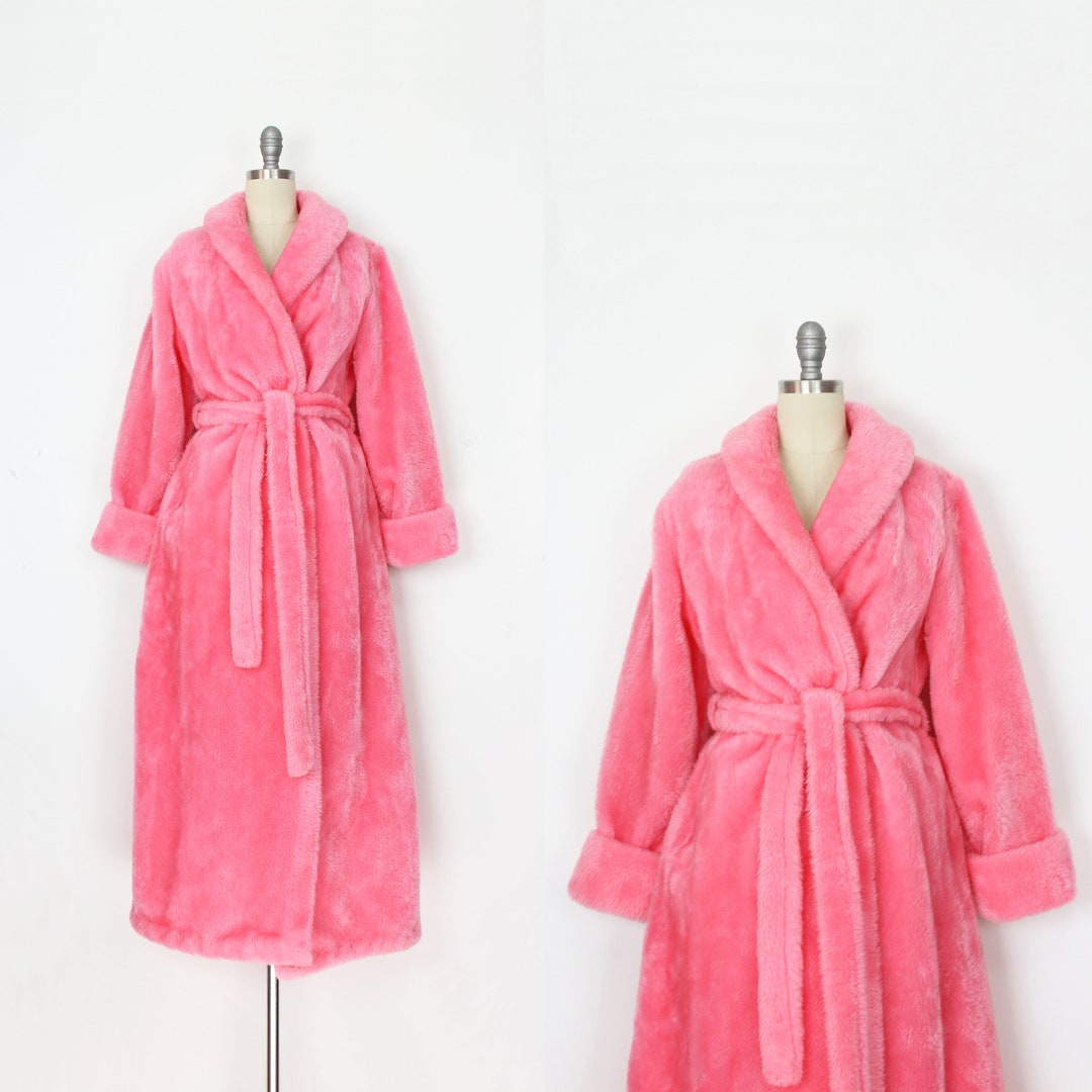 Vintage 60s Plush Pink Robe / 1960s Faux Fur Robe / Fuzzy Pink Bathrobe ...