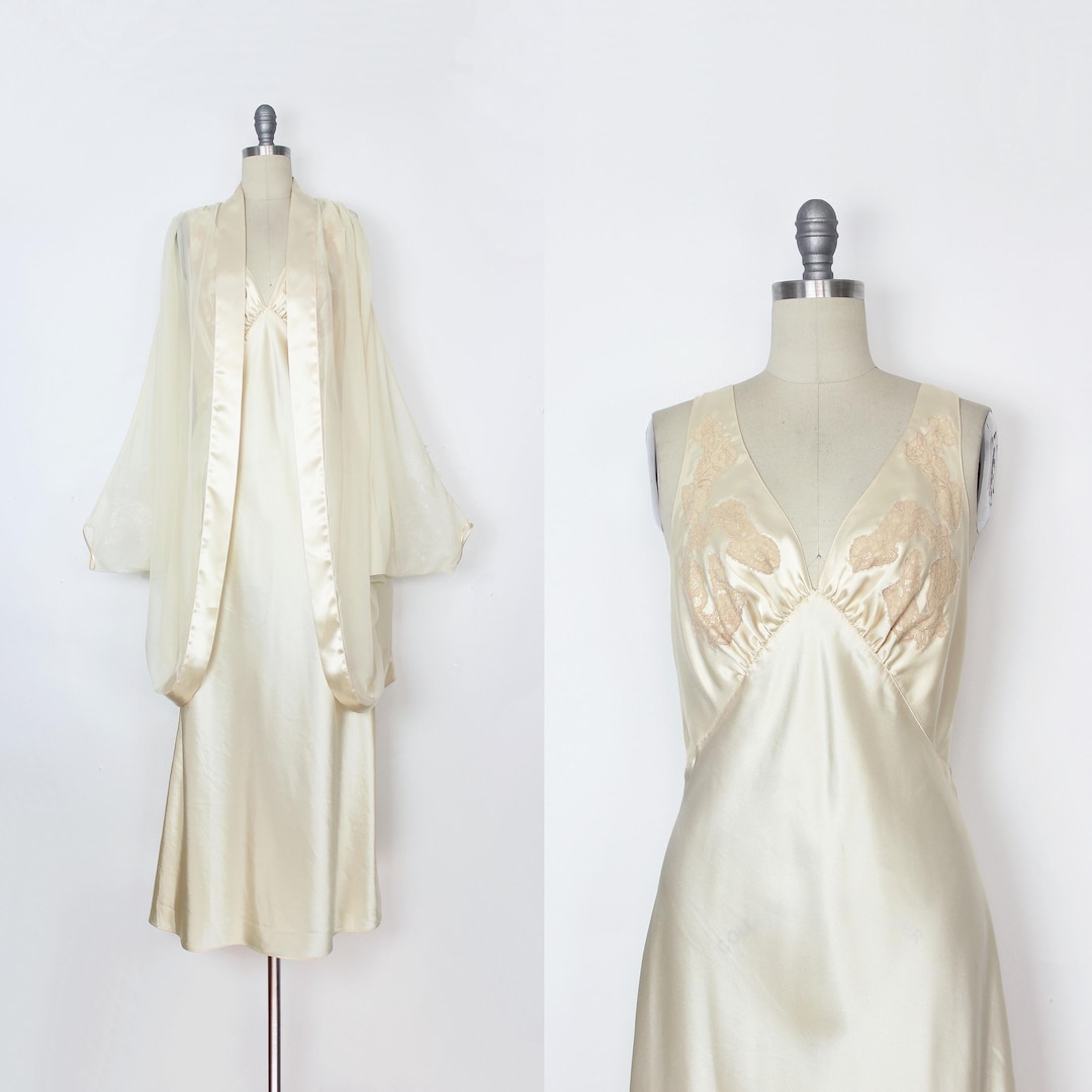 Vintage Satin Peignoir Set / 1990s VICTORIAS SECRET Peignoir / Cream ...