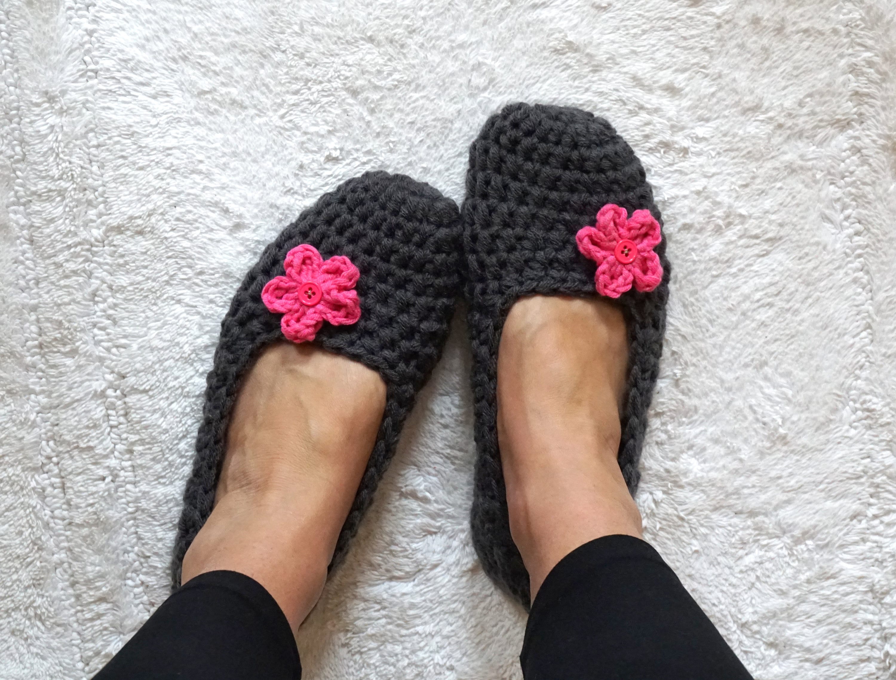 Extra Thick, Simply Slippers in Charcoal With Pink Flower, Adult ...