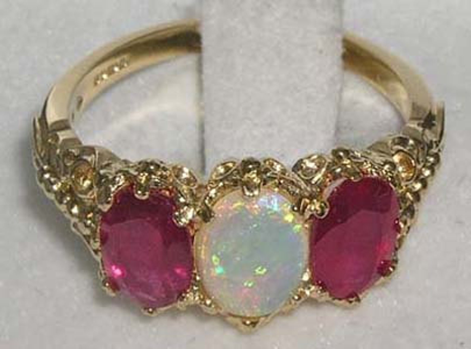 Gorgeous 18K Yellow Gold Natural Opal & Ruby 3 Stone Trilogy - Etsy