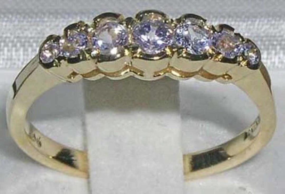 Anillo de media eternidad de oro amarillo macizo de 9 quilates con ...