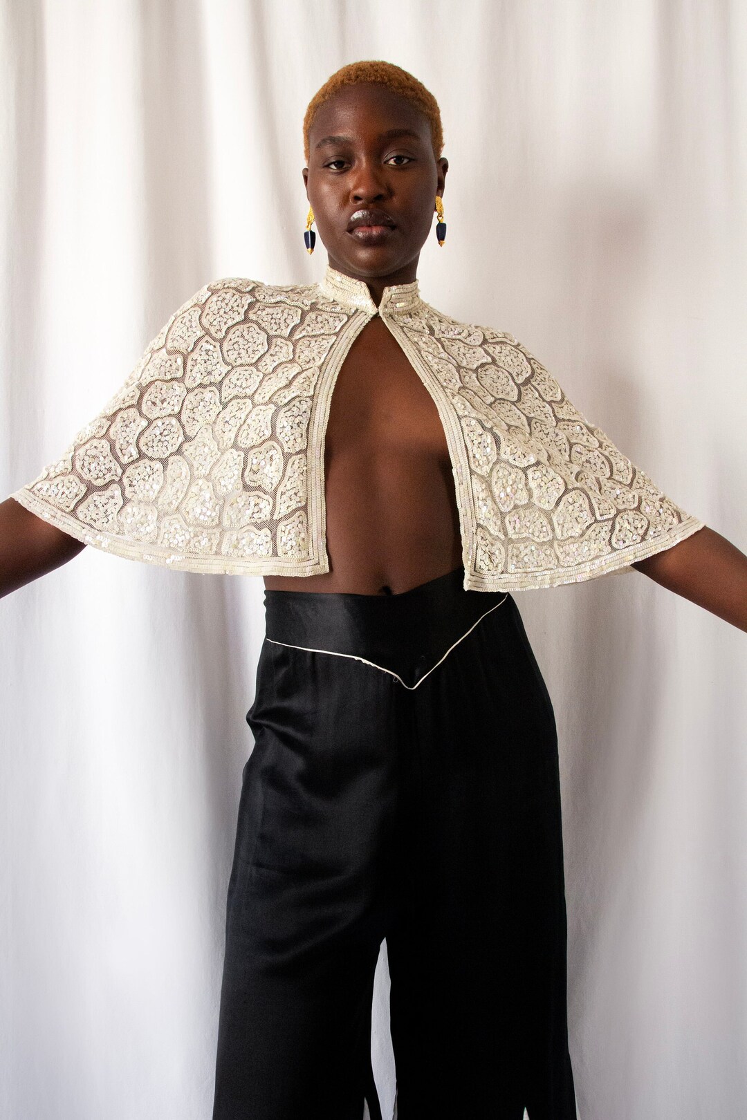 1920s French Ivory Gelatin Sequin on Mesh Embroidered Capelet - Etsy