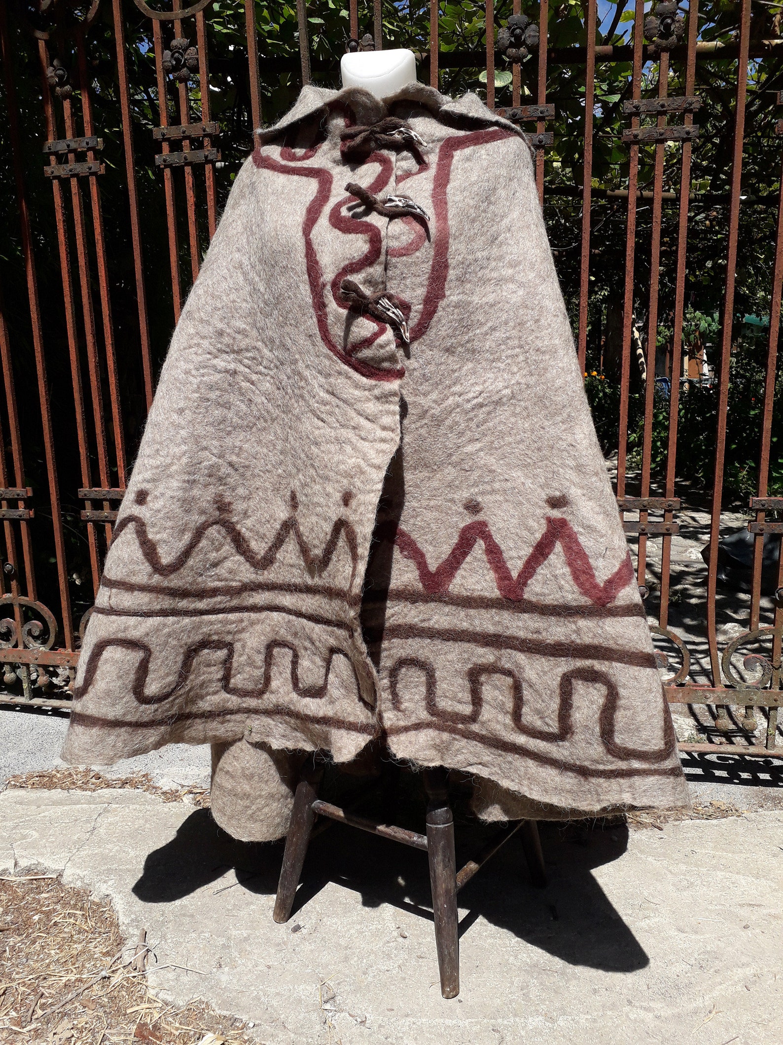 AncientCloakMediеval Historical clothing Felt Gray Celtic | Etsy