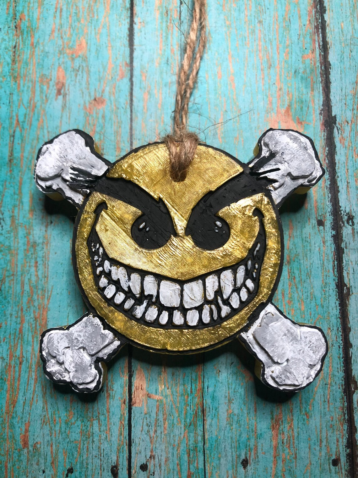 Creepy Smiley Face and Crossbones Silicone Mold for Car Freshies - Etsy
