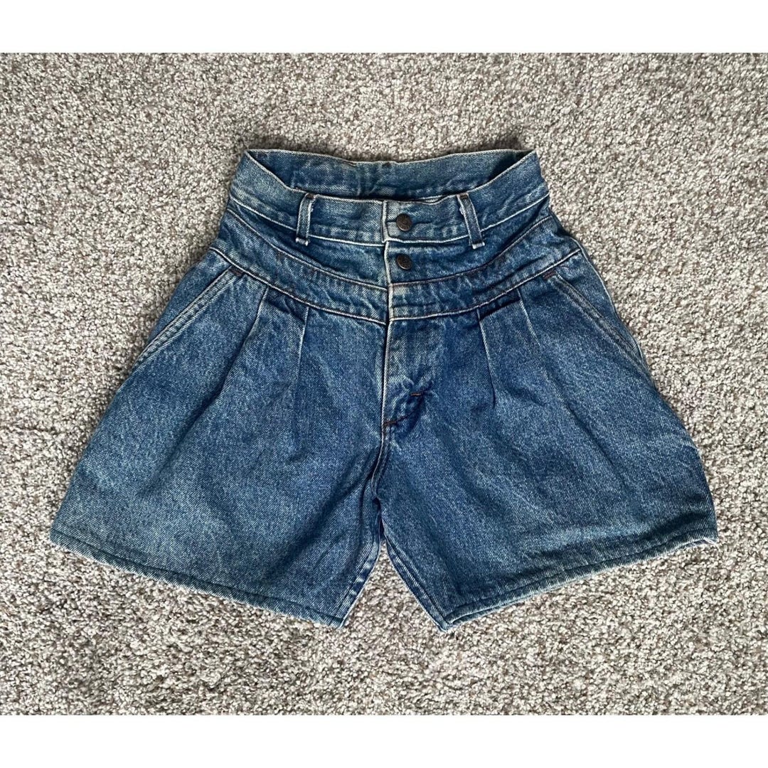 Vintage Lee Pleated Double Button High Yoke Pocketless Mom Jean Shorts ...
