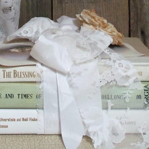 Decorative Book Bundle / Shabby Chic Cottage / French Farmhouse ...