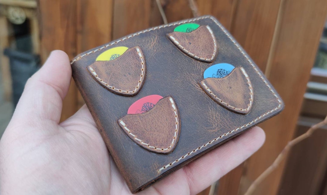 Personalized Leather Guitar Pick Wallet With Initials - Guitar Pick ...