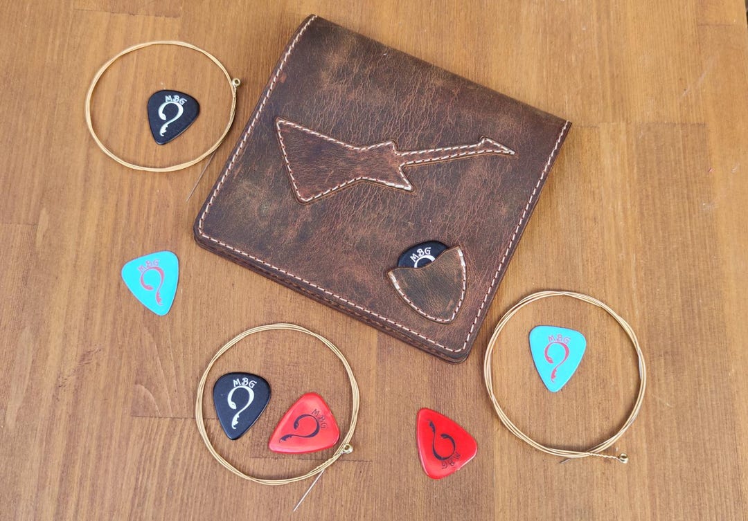 Personalized Leather Guitar Pick and Strings Wallet , Guitar Pick ...
