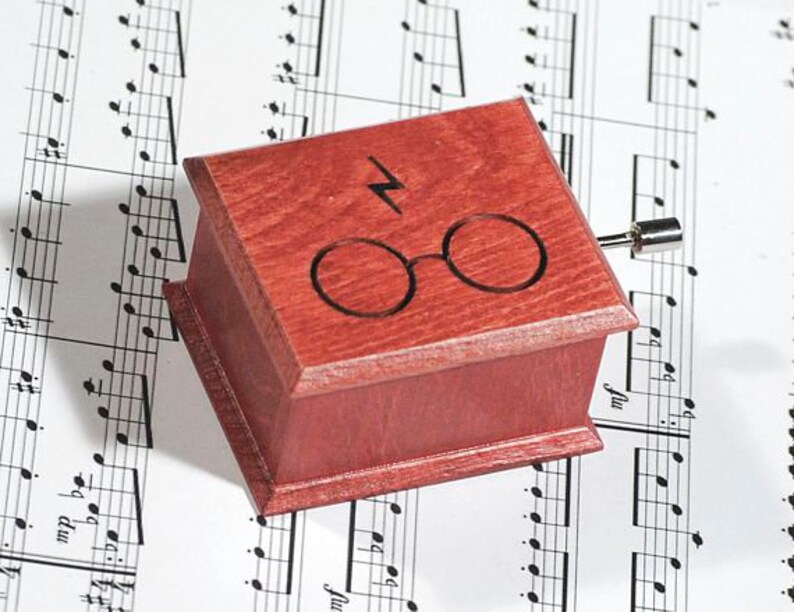 Fantasy Gifts Music Box Glasses and Scars Red Handmade Hand-powered ...