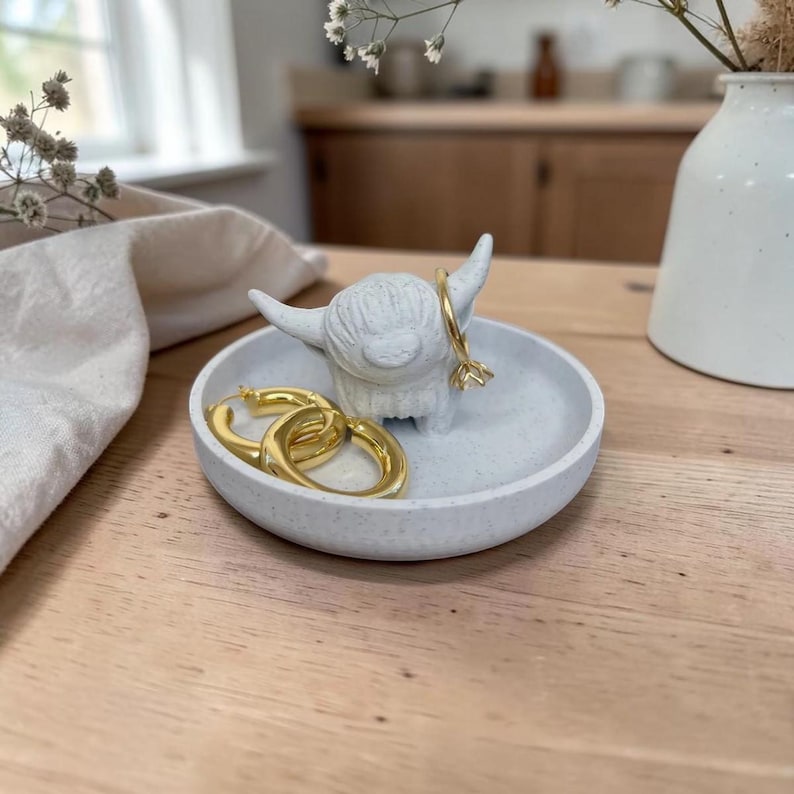 Highland Cow Ring Holder, Jewelry Dish, Farmhouse Animal Decor, Cow ...