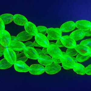 Uranium UV Glow Glass Beads!!! - Made in Czech Republic 15x10mm - Etsy