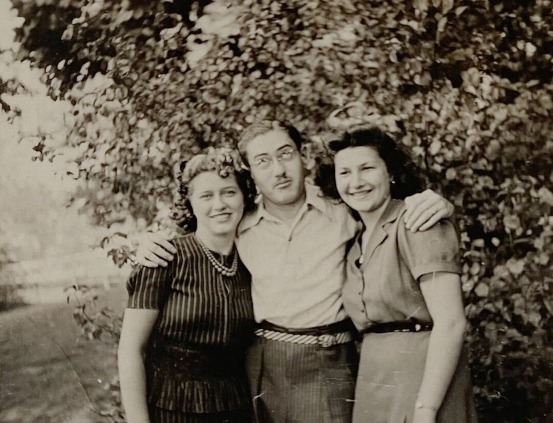 Original Antique Photograph | Gerry’s Antics | 1939 - Etsy