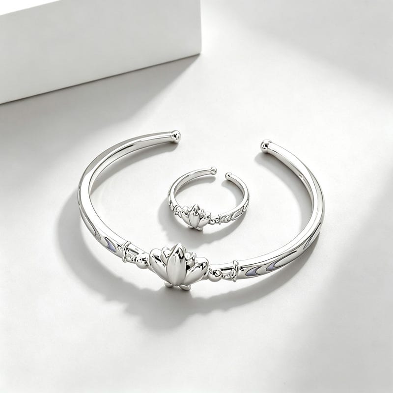 Frieren Ring - Etsy