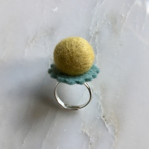 Wool Felt Ball and Silver Statement Ring, Essential Oil Diffuser Ring, Cocktail Ring - Etsy