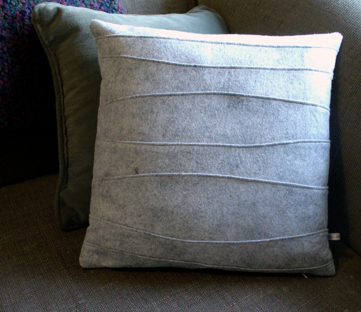 Handmade Wool Felt Pillow: Light Gray Ribbed Pin Tuck Design - Etsy Polska