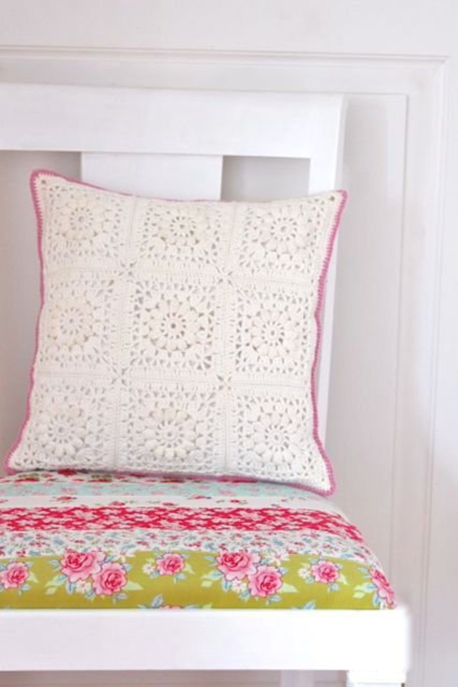 PDF Crochet Pattern Popcorn & Lace Square Pillow US and UK - Etsy