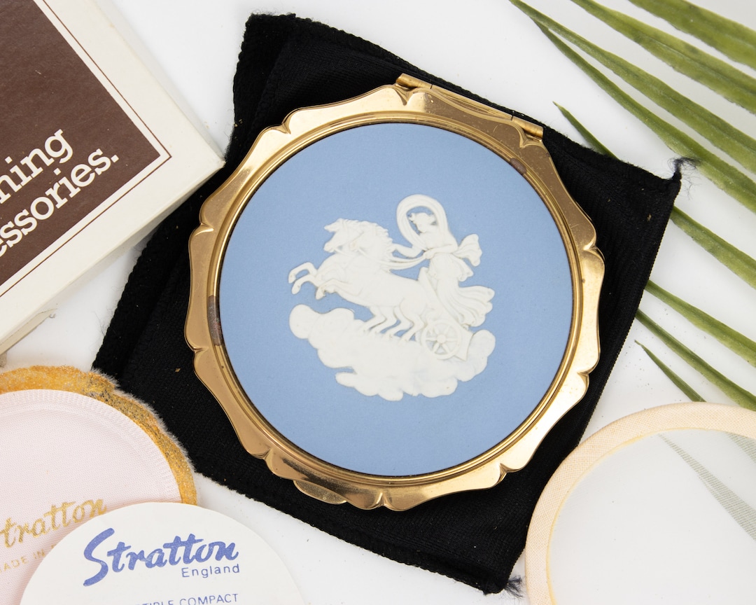 Vintage Powder Compact | Stratton Queen Convertible Powder Compact for ...