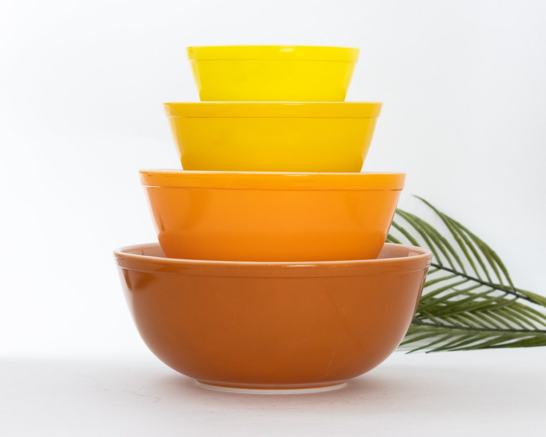 Vintage Pyrex Daisy Nesting Bowls Mid Century Bowl Set of 4 Ombre ...