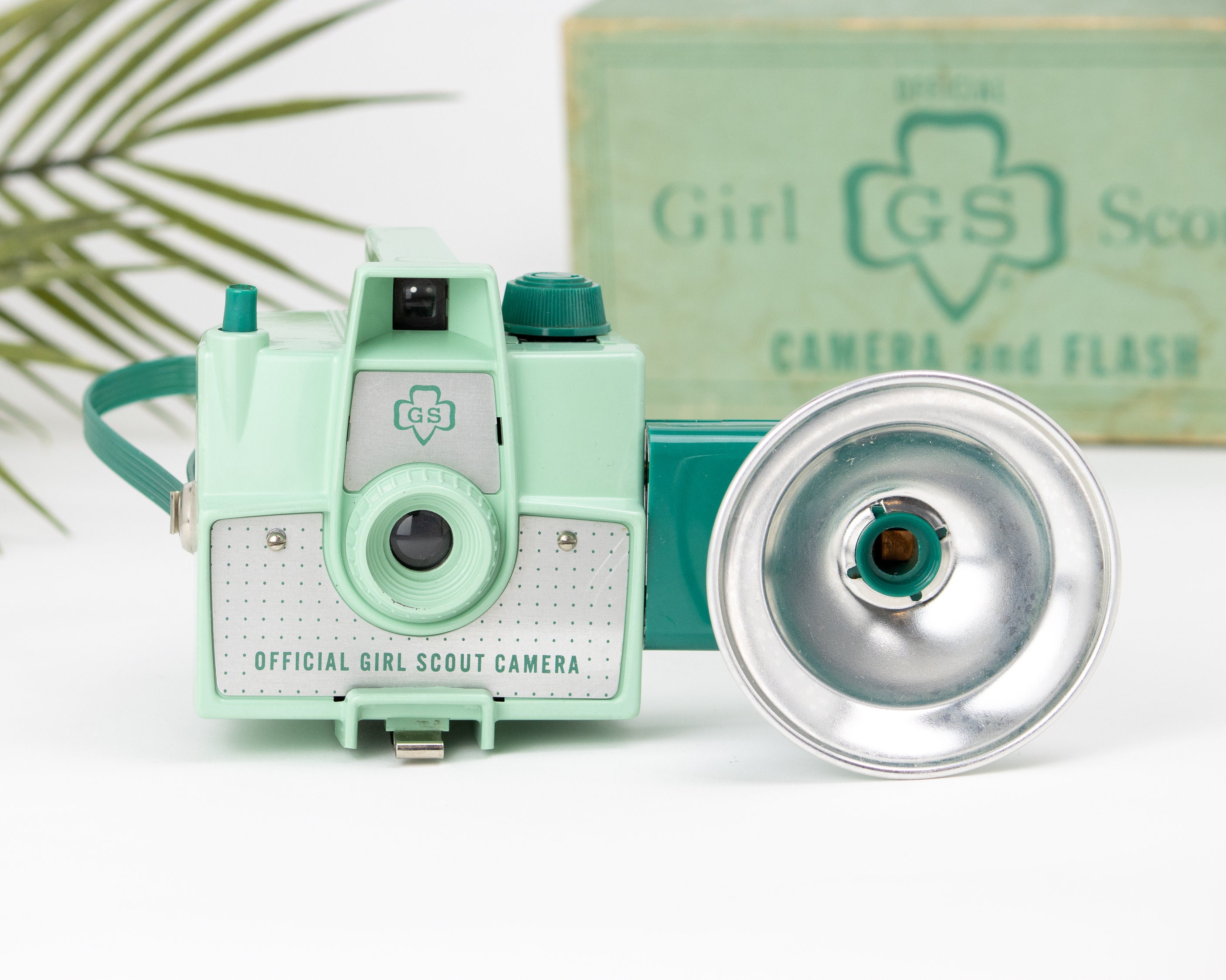 Vintage Official Girl Scout Camera with Flash and Original Box | Uses ...