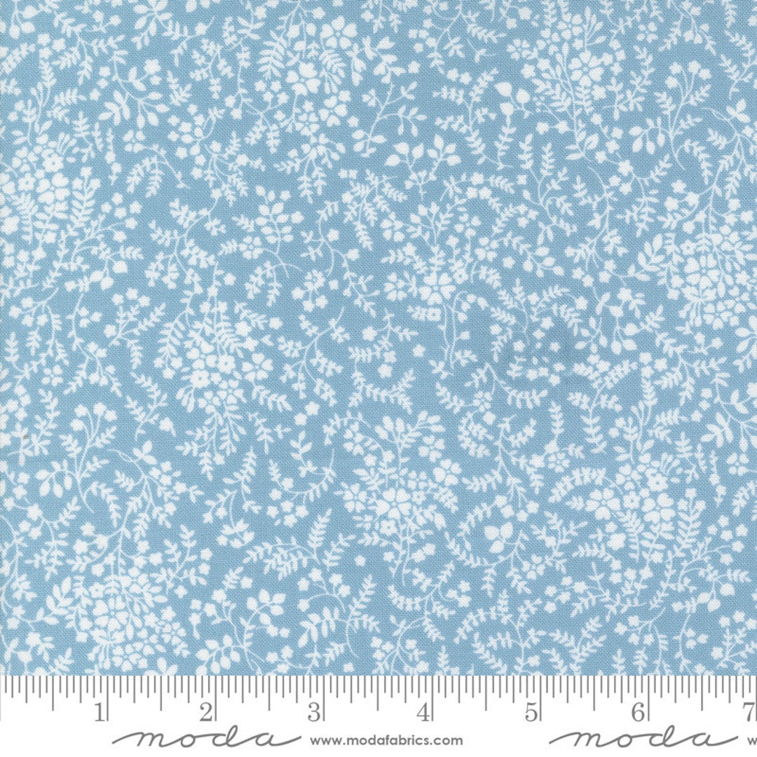 Shoreline - Small Floral Light Blue - Moda Fabrics - Etsy