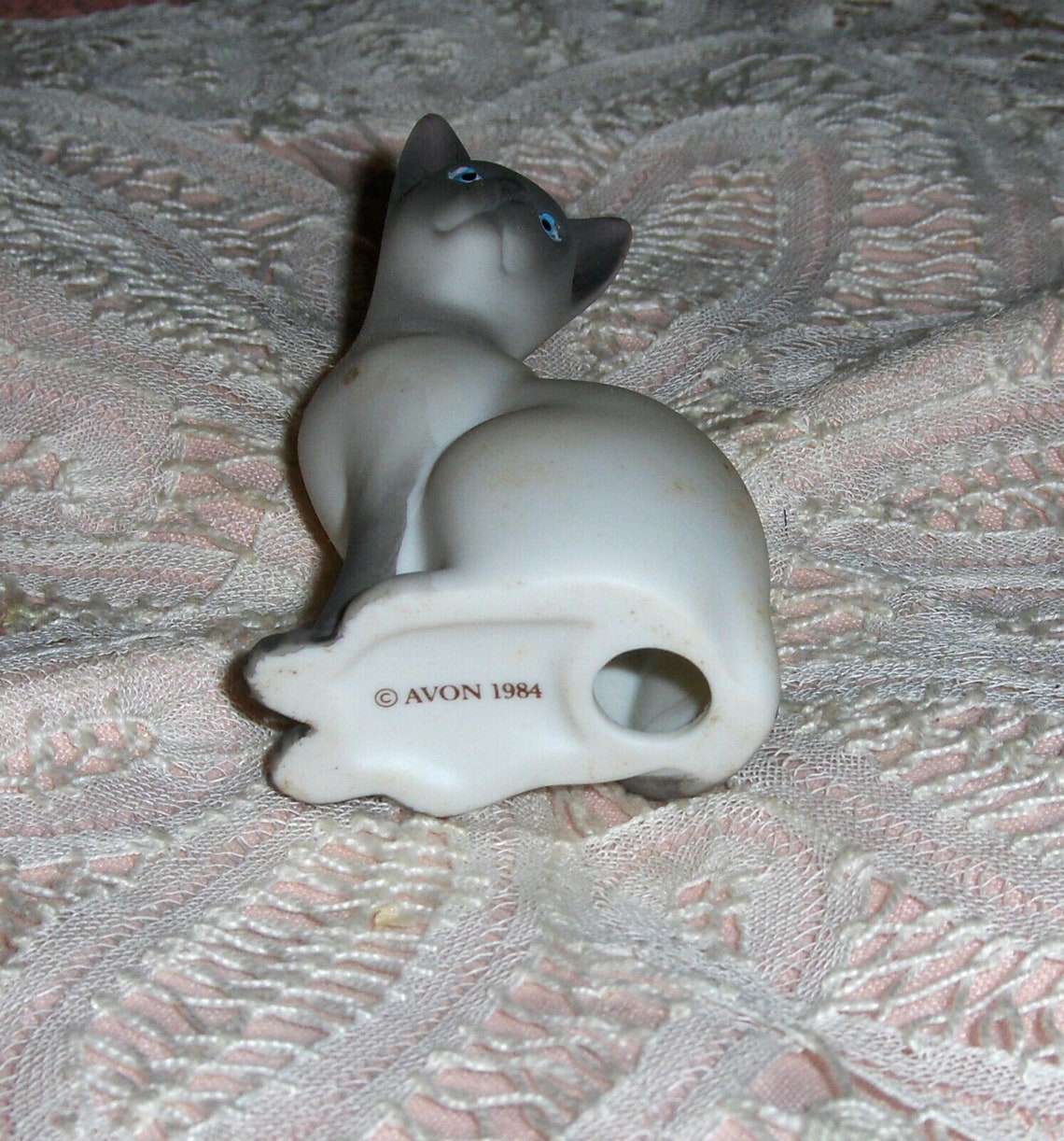 Vintage Avon 1984 Siamese Cat Figurine Porcelain Bisque Kitten Large ...