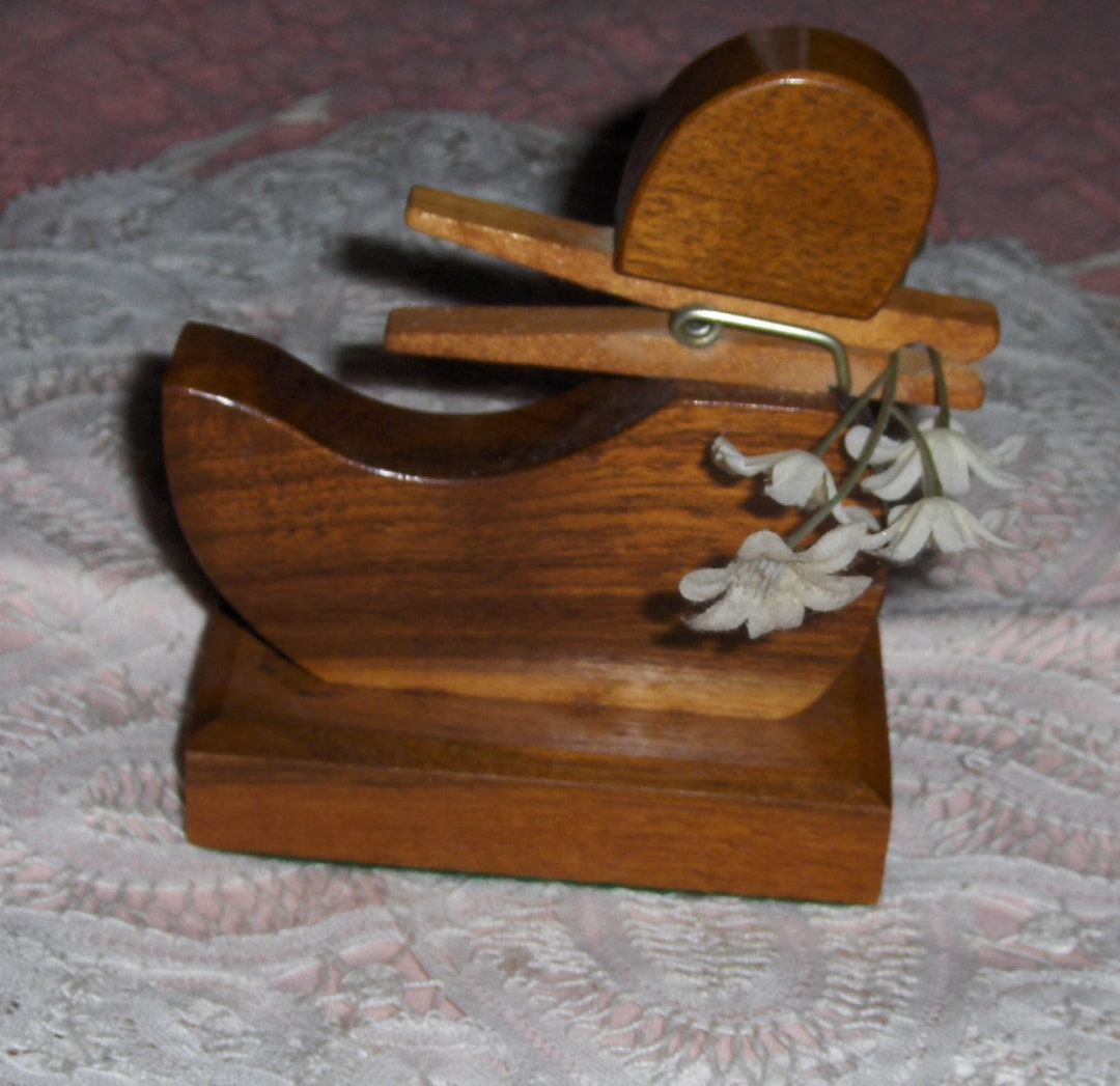 Vintage Wooden Folk Art Duck Figurine Bird Clothespin Note Card Holder ...