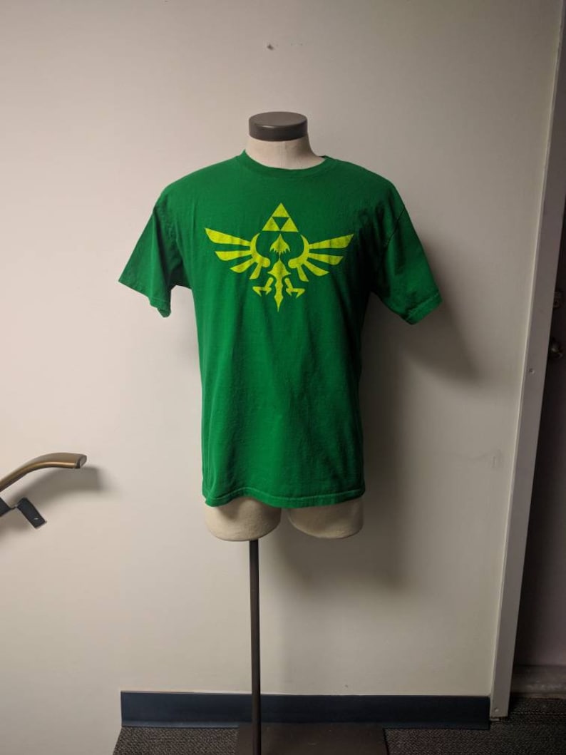 Vintage Clothing Vintage T-Shirt Legend of Zelda Graphic | Etsy
