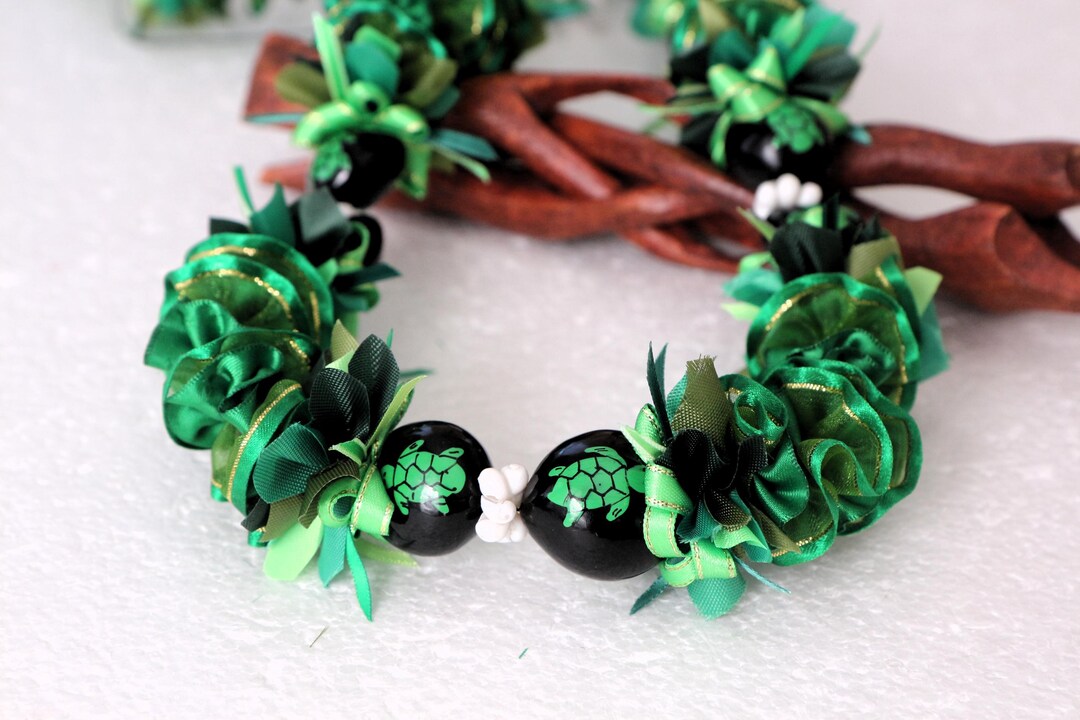 Green Kukui Nut Lei With Green Turtle Kukui Nuts - Etsy