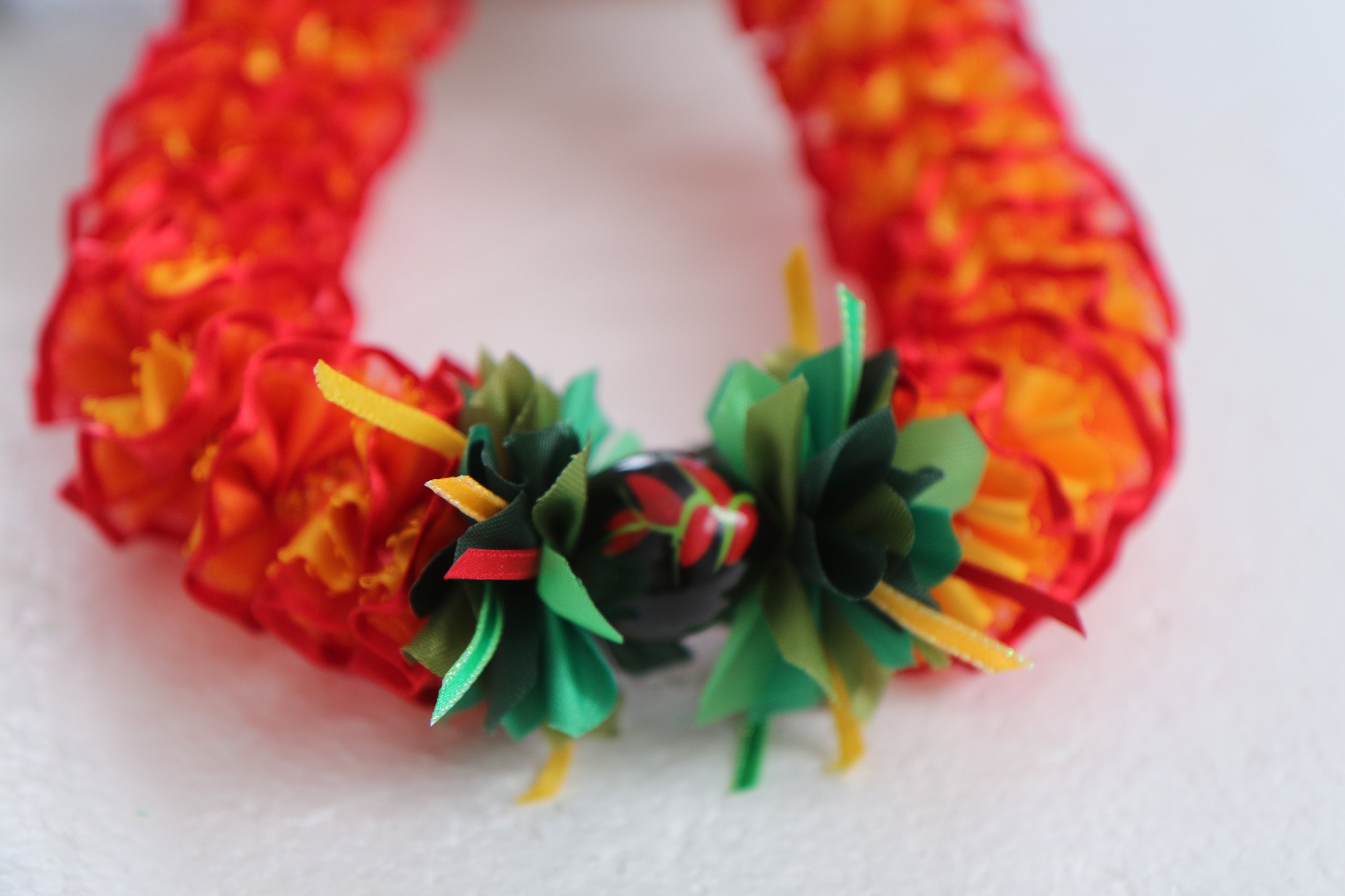 Paper & Party Supplies sea turtle Hawaiian Ribbon Lei Emerald Green and ...