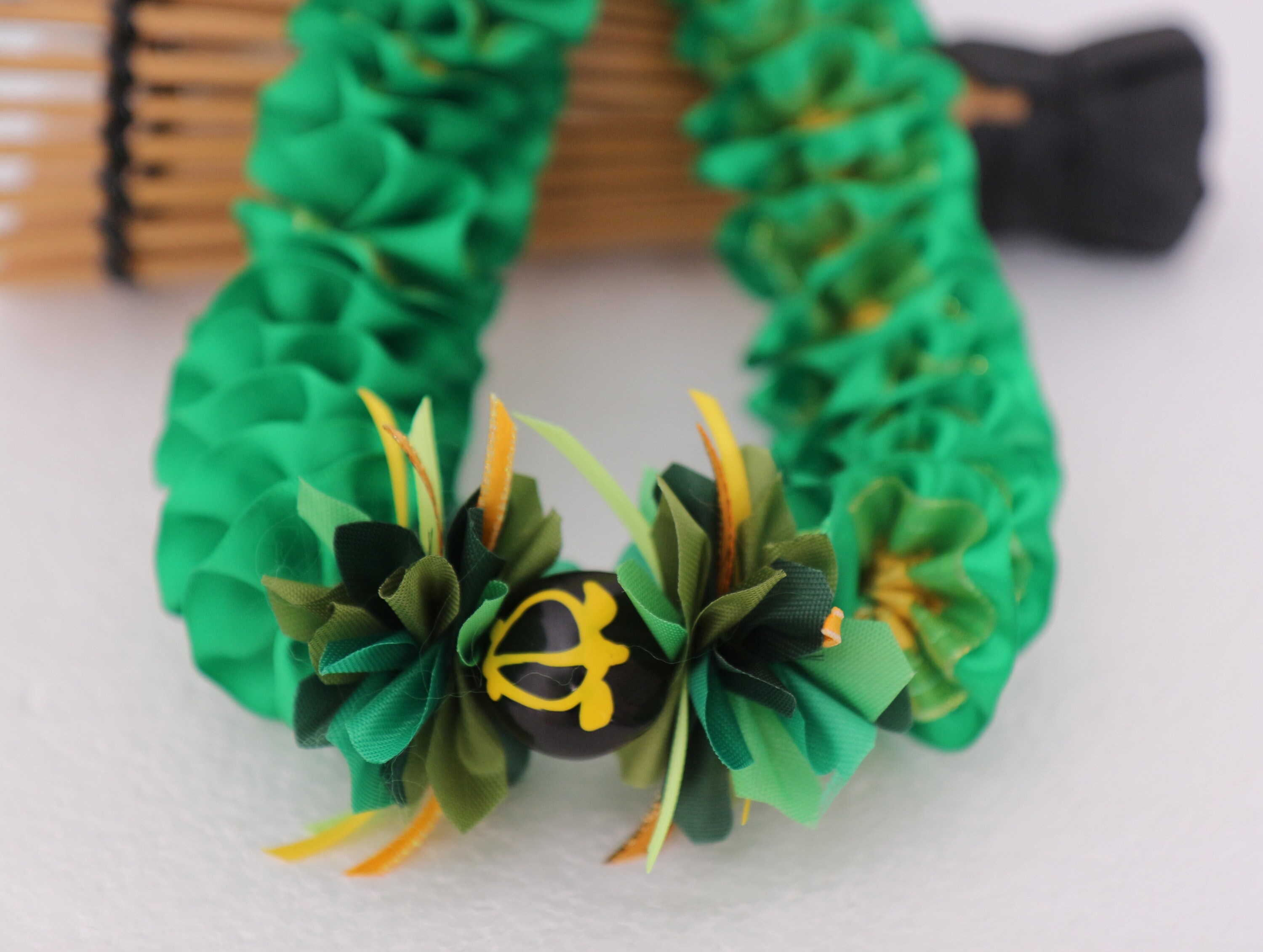 Paper & Party Supplies sea turtle Hawaiian Ribbon Lei Emerald Green and ...