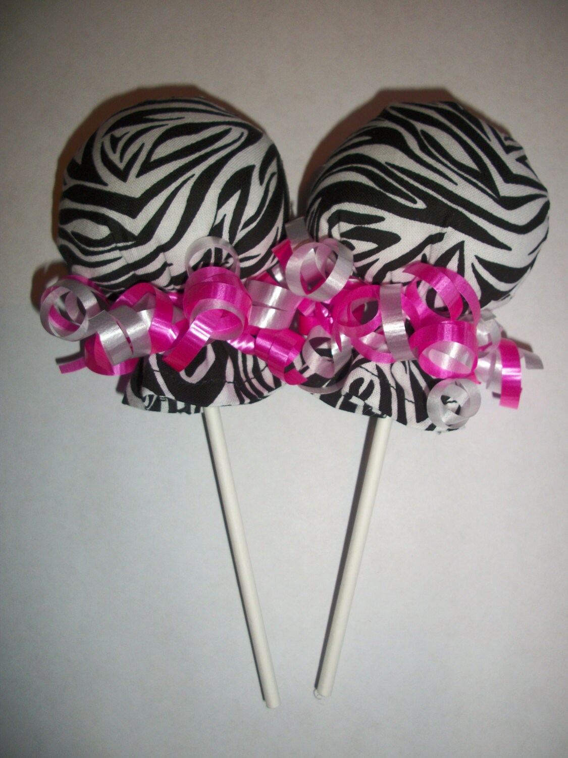 Zebra Striped Lollipops