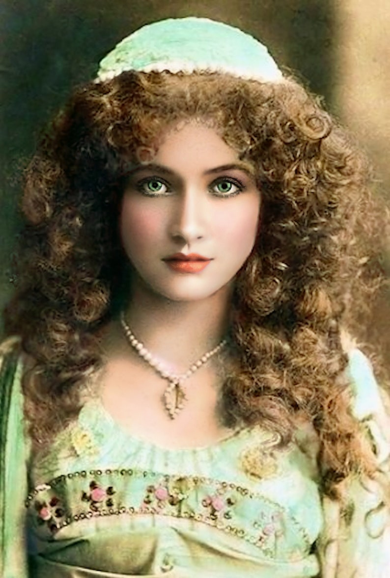 Memory Lane Timeless Beauties - Etsy