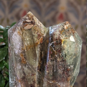 Natural Large Inclusion Garden Green Phantom Quartz Tower Scenic Quartz ...