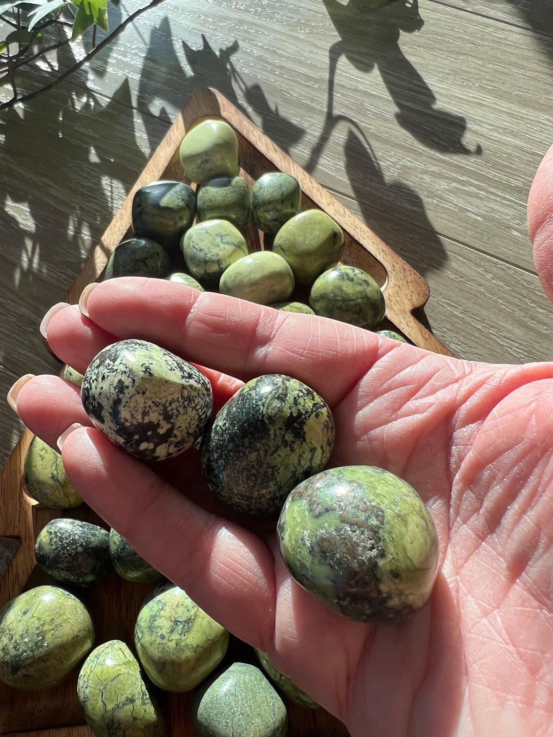 Serpentine Tumbled Pocket Crystal Stone Whos22e23 - Etsy