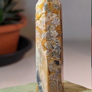 Laguna Crazy Lace Tan and Cream Agate Tower Point Obelisk Amazing ...