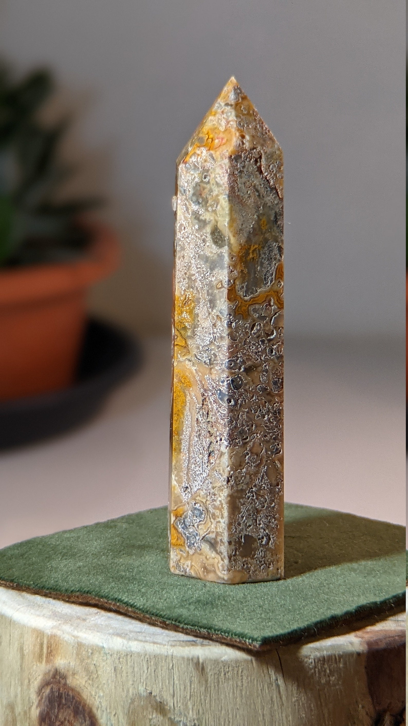 Laguna Crazy Lace Tan and Cream Agate Tower Point Obelisk - Etsy