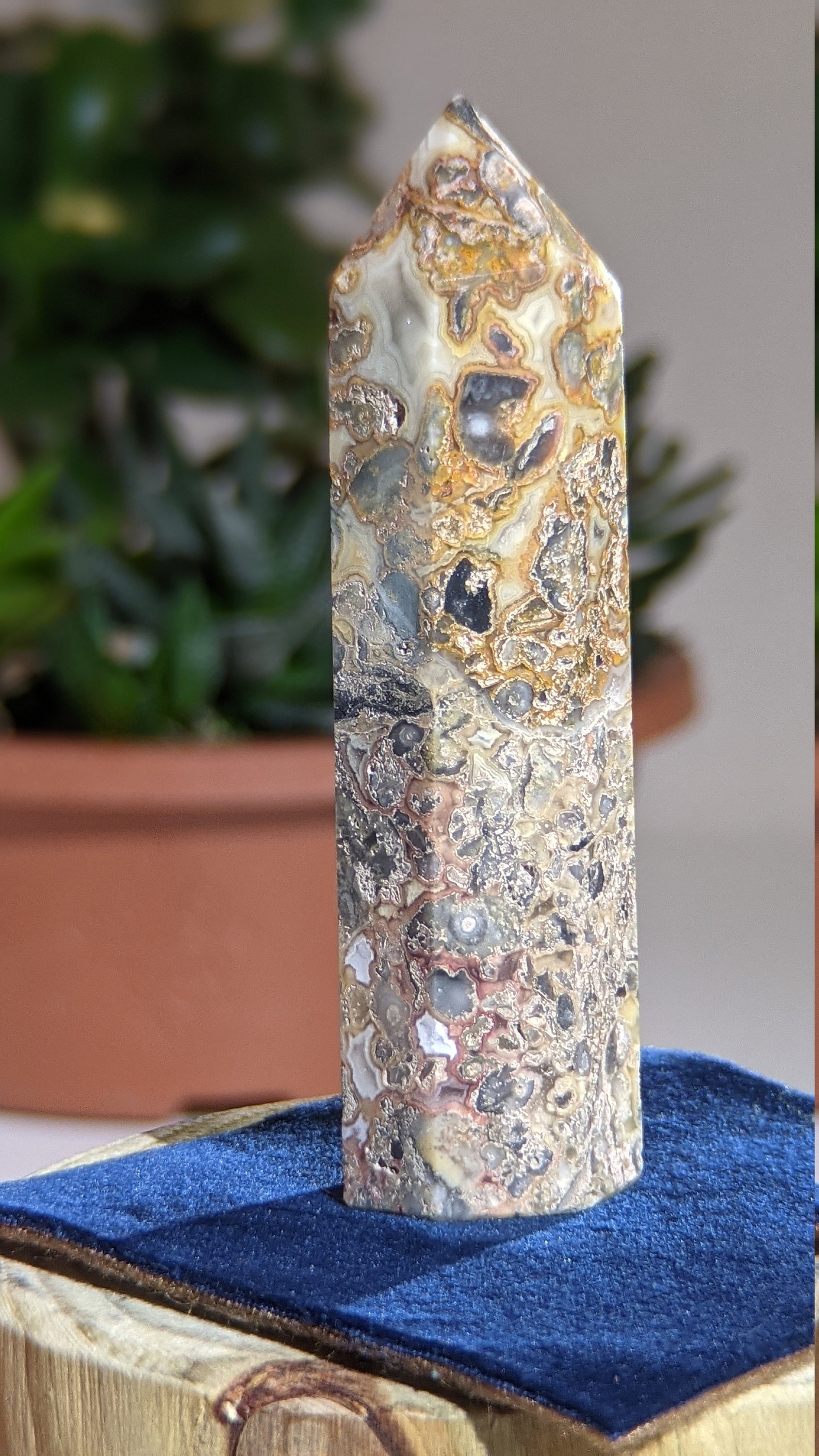 Laguna Crazy Lace Tan and Cream Agate Tower Point Obelisk - Etsy