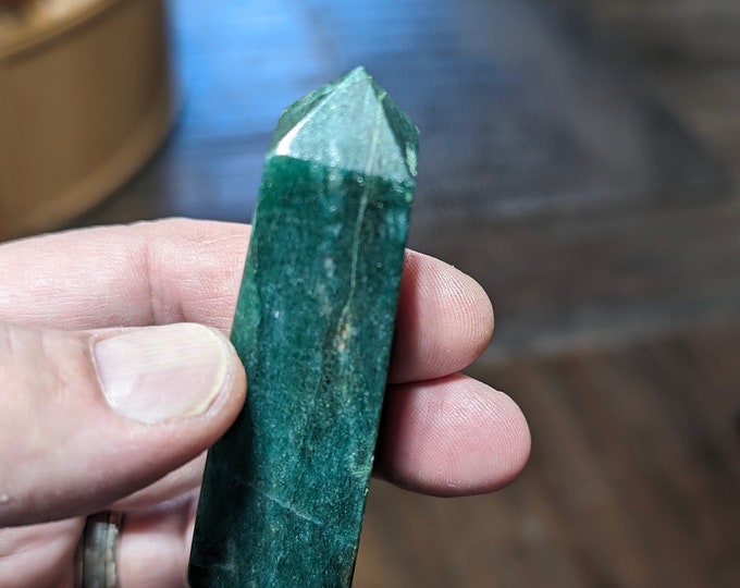 Green Gold Emerald Point Tower Wand Calming Balance Wisdom Patience ...