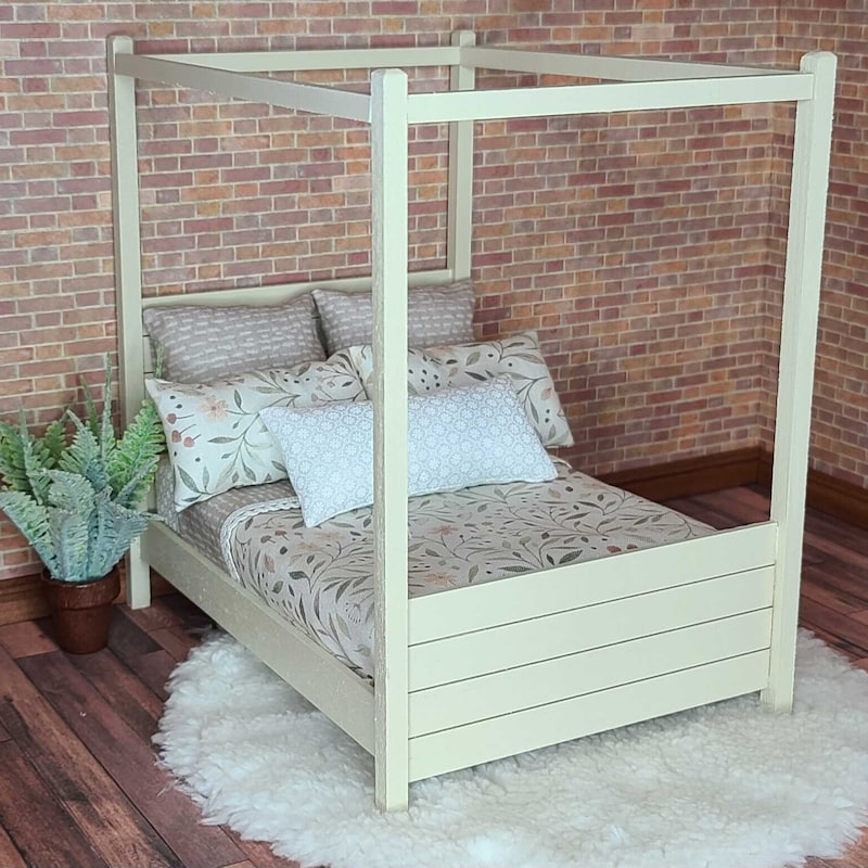 Minimalist Miniature - Etsy