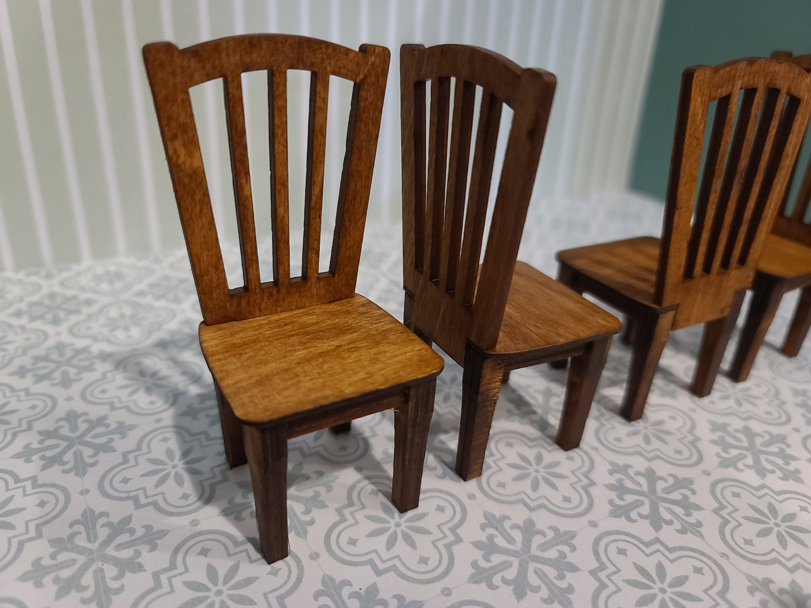 Miniature Round Dining Table and Chairs, Dollhouse Dining Set, 1:12 ...