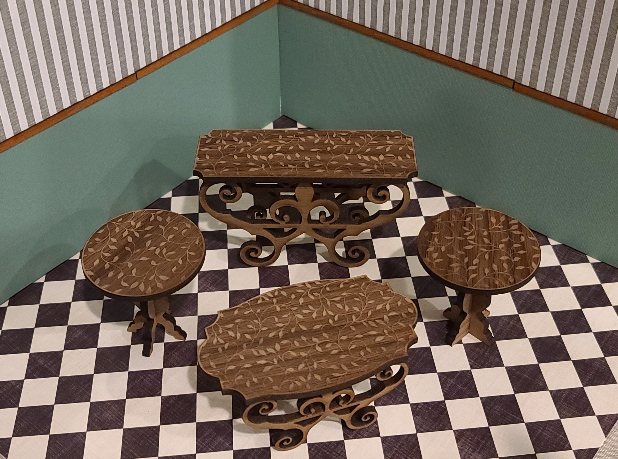 Miniature Round End Table, Dollhouse Furniture, 1:12 Scale Side Table ...