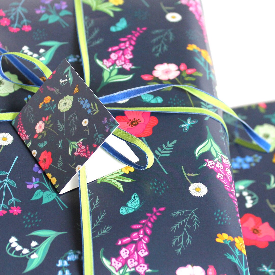 Wildflower Gift Wrap With Tag: Botanical Floral Wrapping Paper - Etsy
