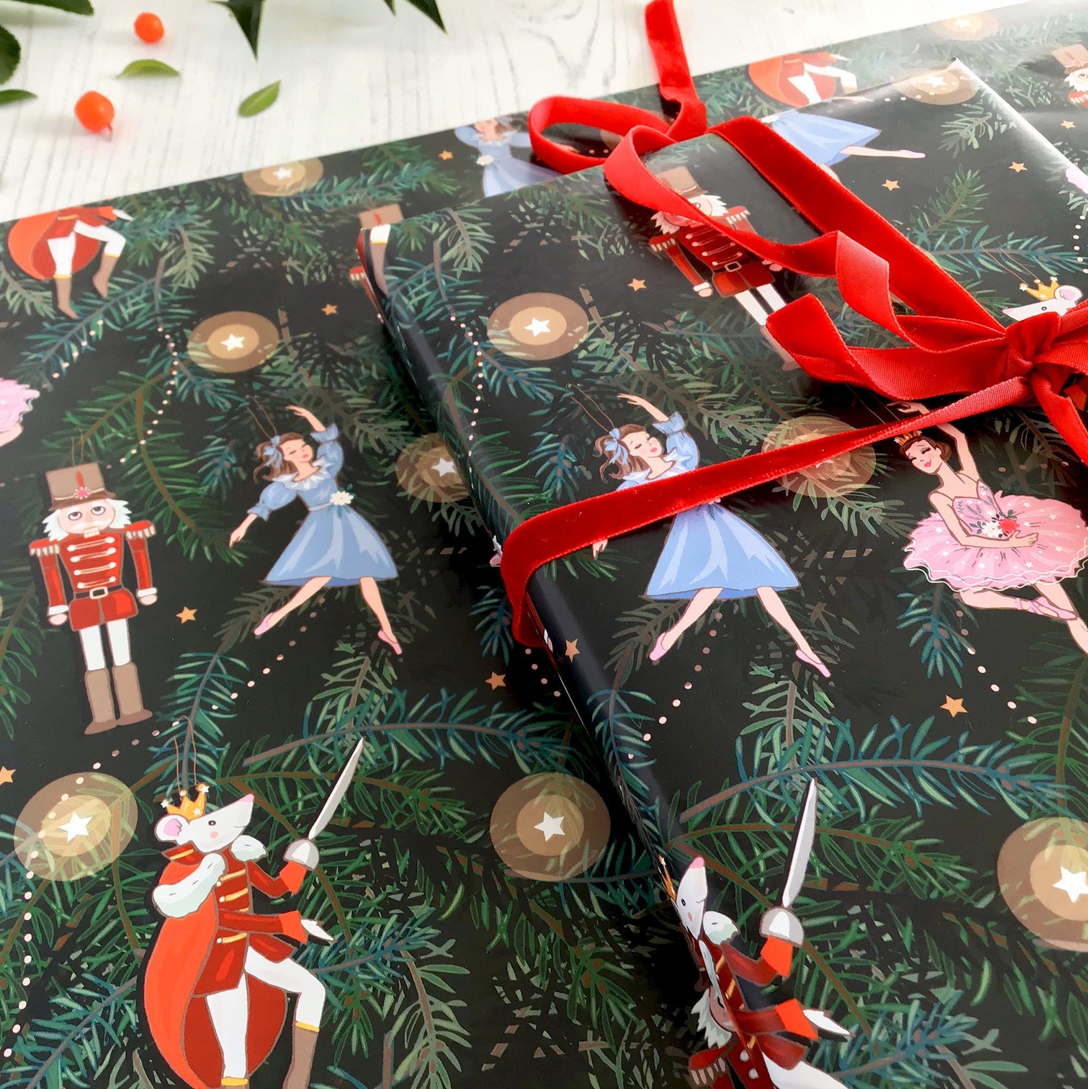 Nutcracker Wrapping Paper With Tag, Christmas Tree Decoration Festive ...
