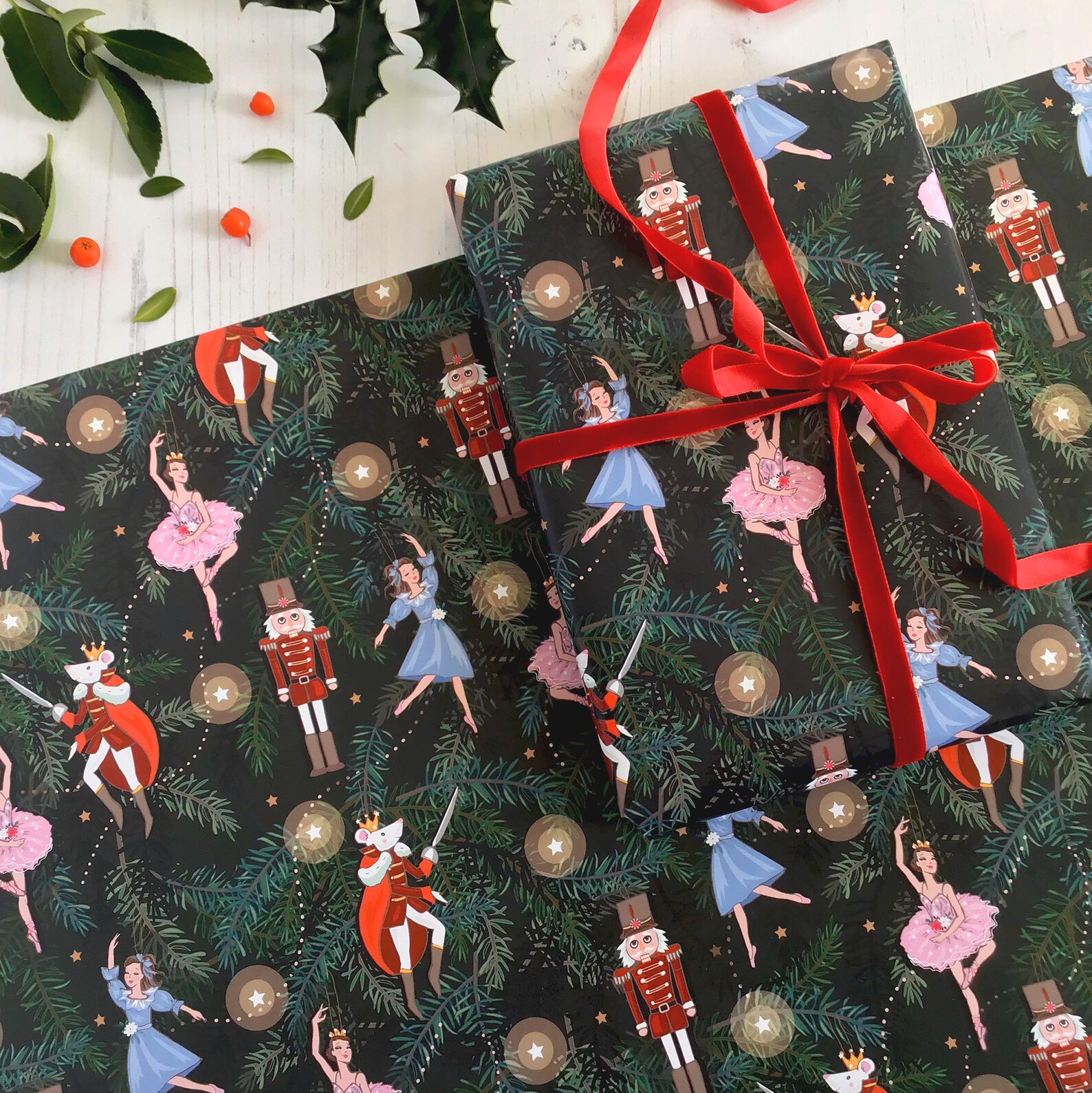 Nutcracker Wrapping Paper With Tag, Christmas Tree Decoration Festive ...