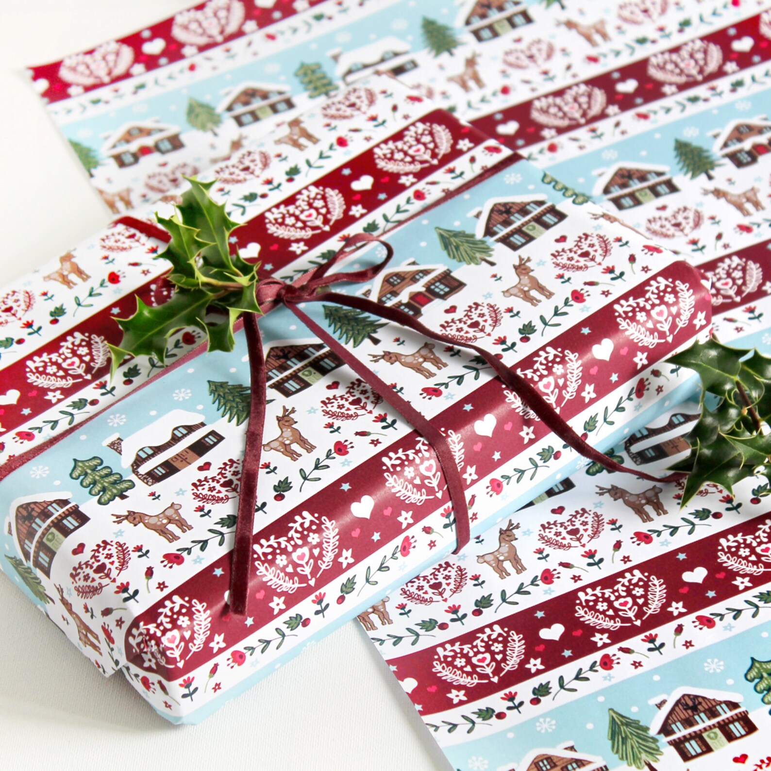 Christmas Reindeer Wrapping Paper With Tag, Scandinavian Woodland Gift ...