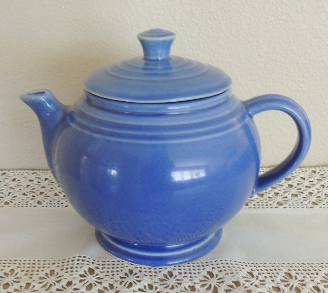 Vtg BLUE TEAPOT Midcentury Cornflower Blue Ball-shaped Teapot 4-6 Cups ...