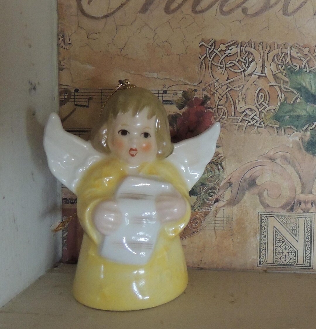 1981 GOEBEL ANGEL BELL Vintage Annual Porcelain Bell Ornament 3" Tall ...
