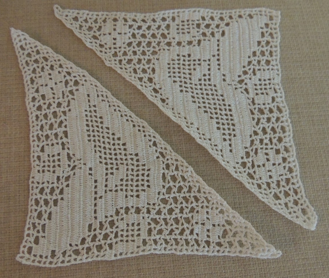 4 FILET LACE CORNERS Four Vintage Filet Lace Pieces 4 by | Etsy